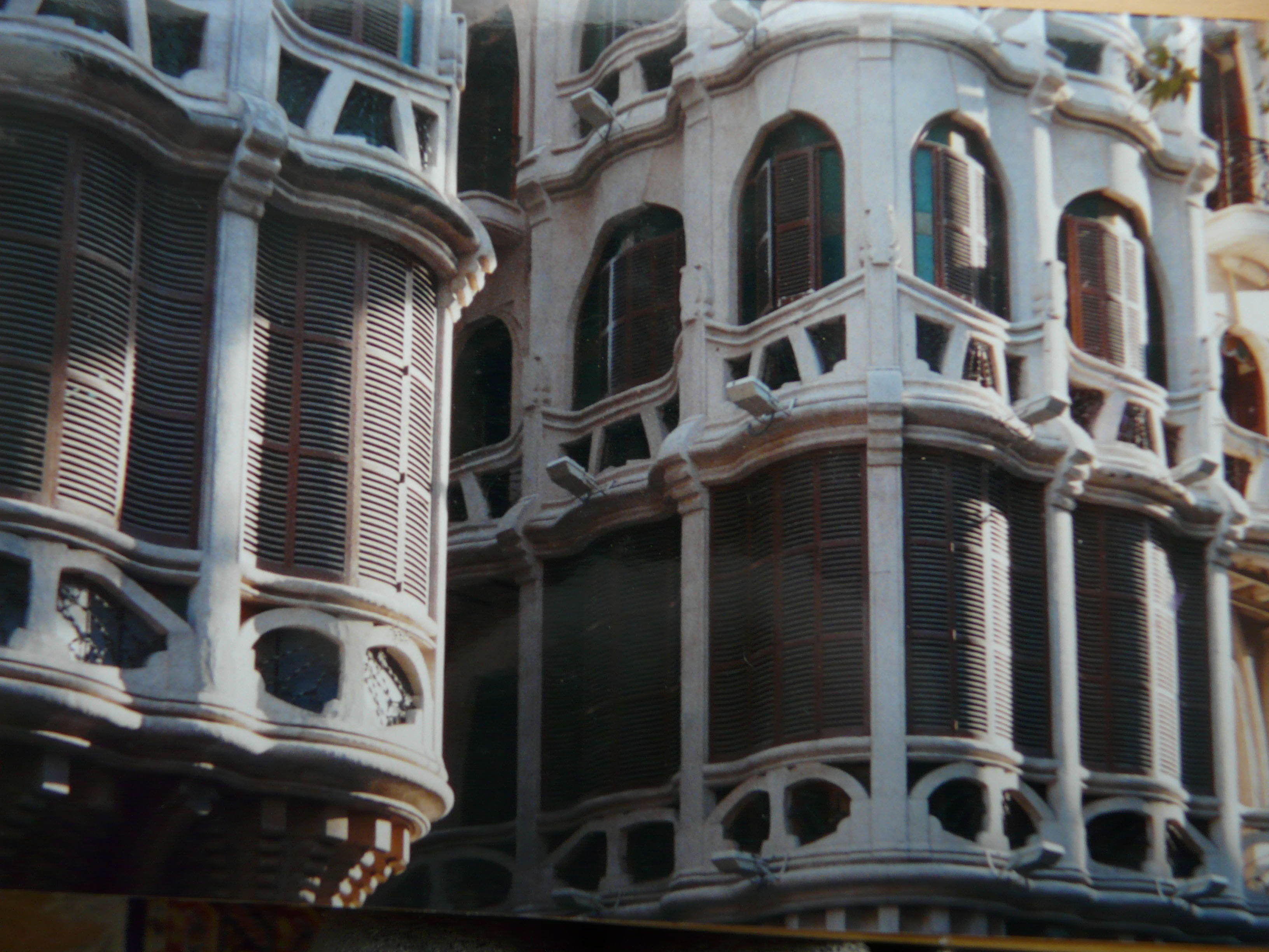 Curve shutter in casa Casasayes. Palma [319] | filt3rs